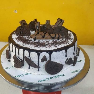 Midnight Cakes delivery - Order Online