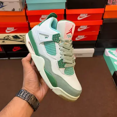 Klove Kicks, New delhi - Order Online