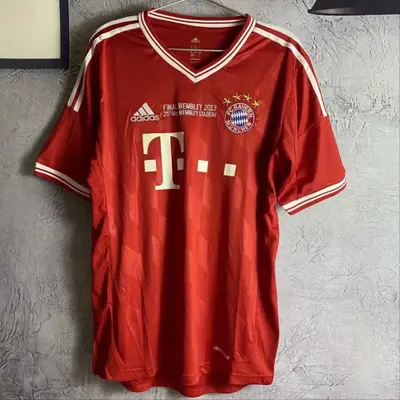 Buy FC BAYERN MUNICH 2013 WEMBLEY FINAL HOME KIT (RETRO FAN VERSION ...
