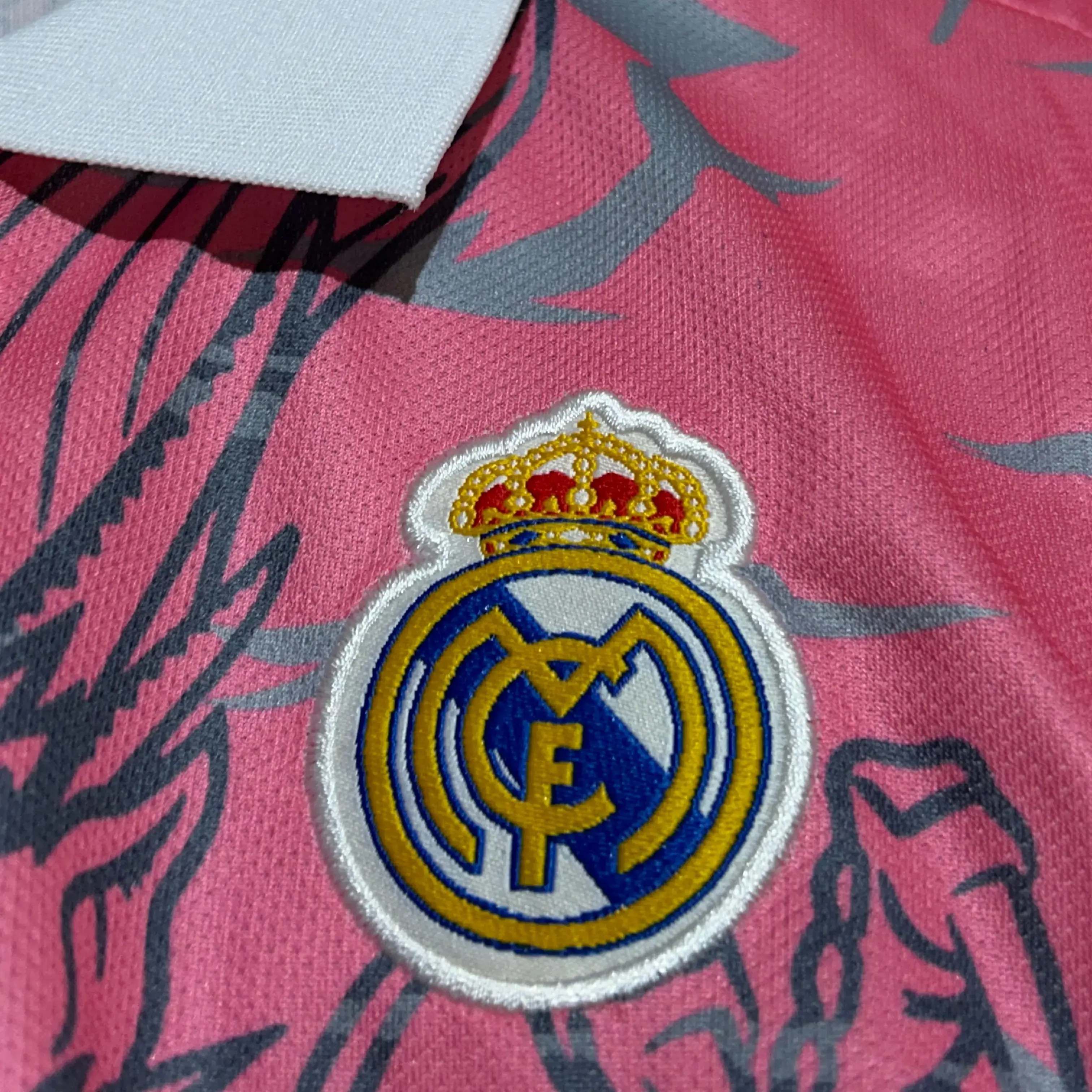Pink Real Madrid Logo
