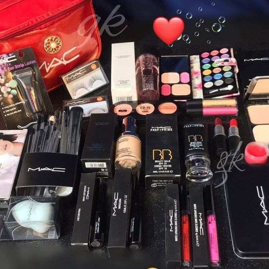 Mac Makeup Kit
