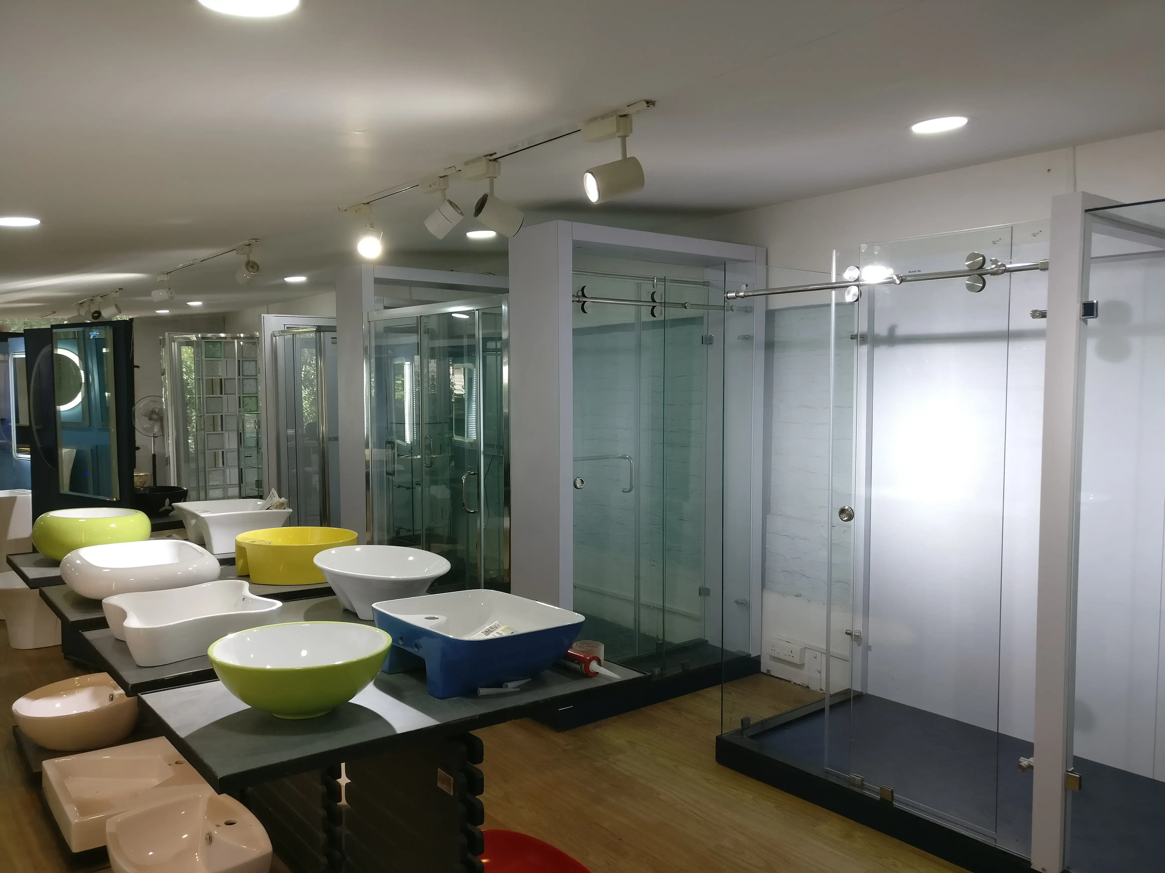 AKDanum & Co – Premium Bathroom Accessories Online